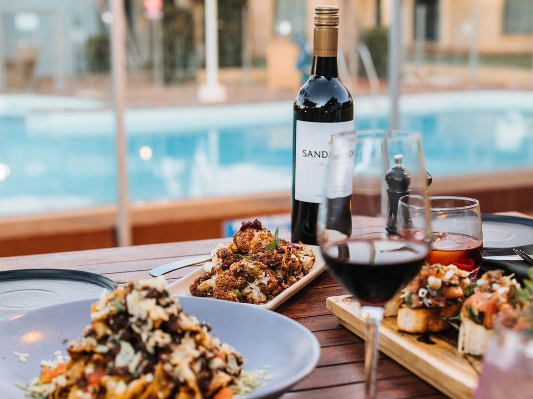 French Dining: The Basics for a Traditional Meal